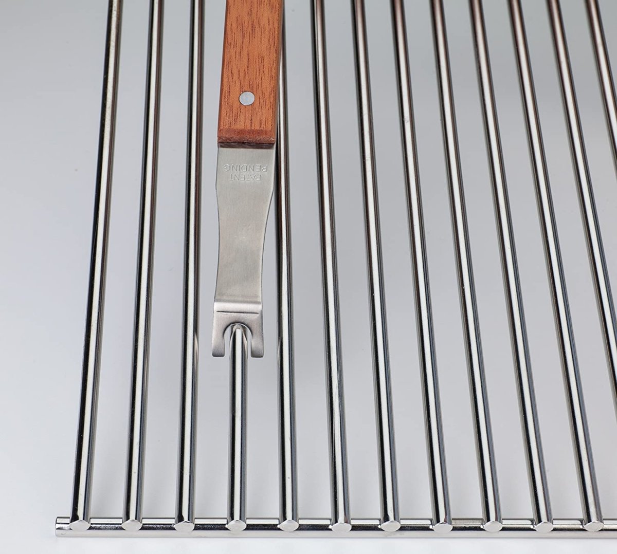 CharGon Grill Grate Cleaner Works Better Than a Brush - Meathead's ...