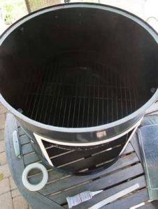 Weber Smokey Mountain Gaskets Create Airtight Seals - Meathead's ...